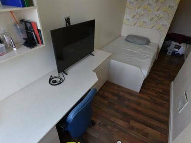 5 bedroom flat share for rent in https urbanelettingscouk product 4hollybankflatcls64djcop