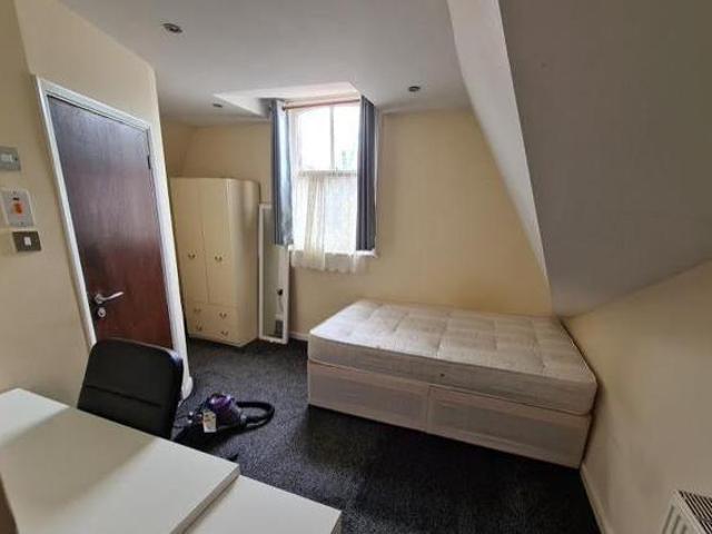 5 Bedroom Flat Share For Rent In New Leeds Uni