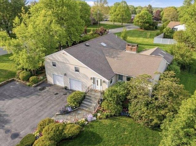 5 bedroom, Framingham MA 01701 102447834