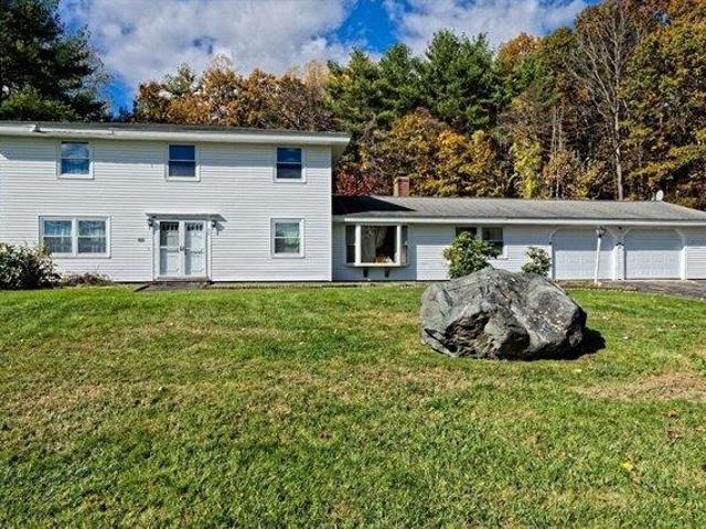 5 bedroom, Framingham MA 01701 104333074