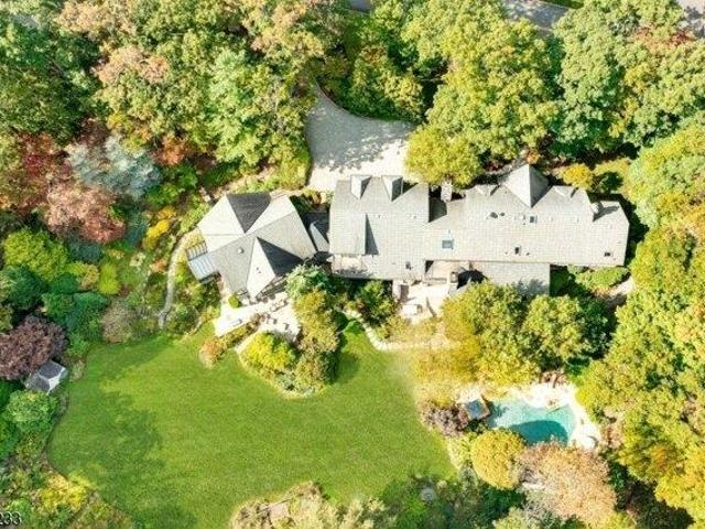 5 bedroom, Franklin Lakes NJ 07417 105143922