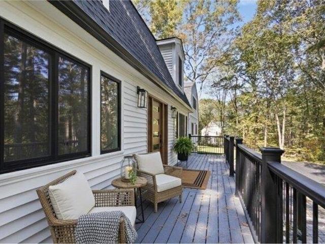 5 bedroom, Franklin MA 02038 102727498