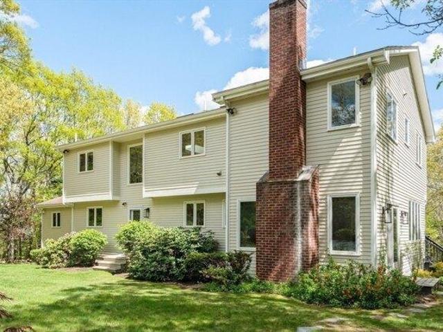 5 bedroom, Franklin MA 02038 LS102594514