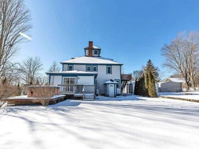 5 bedroom, Franklin NH 03235 88065930