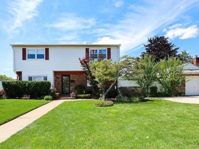 5 bedroom, Franklin Square NY 11010 104921839