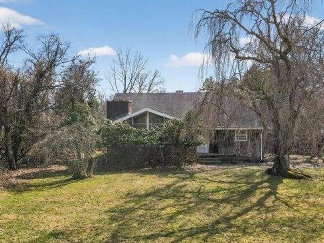5 bedroom, Freehold NJ 07728 104655833