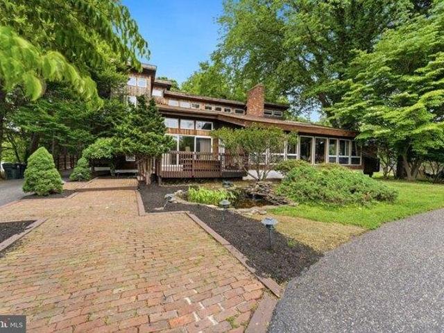 5 bedroom, Freehold NJ 07728 104687668