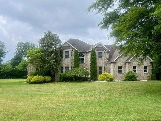 5 bedroom, Freehold NJ 07728 104762188
