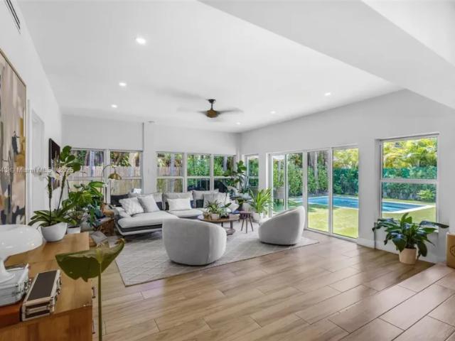 5 bedroom, Key Biscayne FL FL 33149 LS102795093