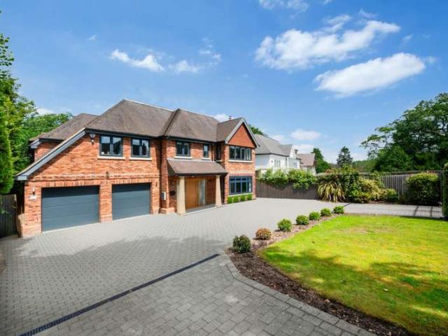 5 Bedroom House