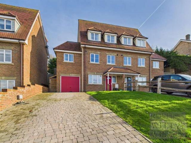 5 Bedroom House