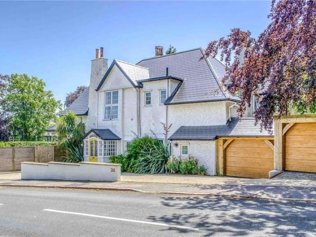 5 Bedroom House
