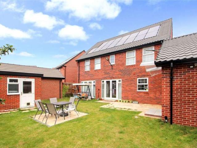 5 Bedroom House