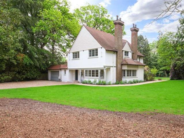 5 Bedroom House