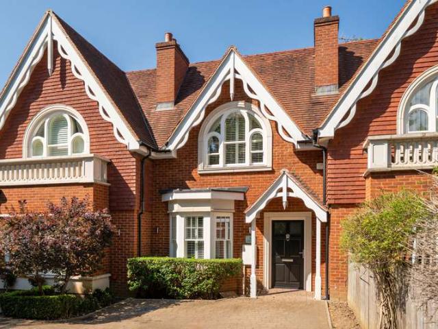 5 Bedroom House