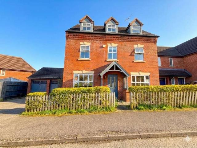 5 Bedroom House