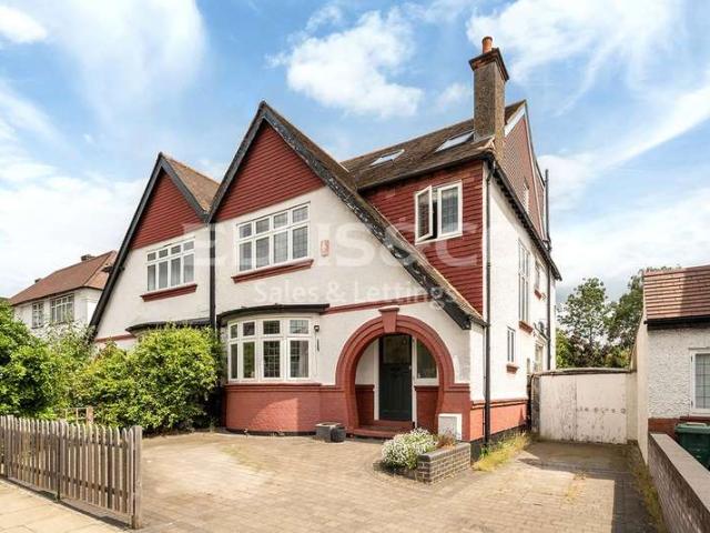 5 Bedroom House