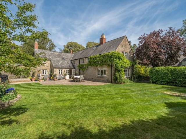 5 Bedroom House
