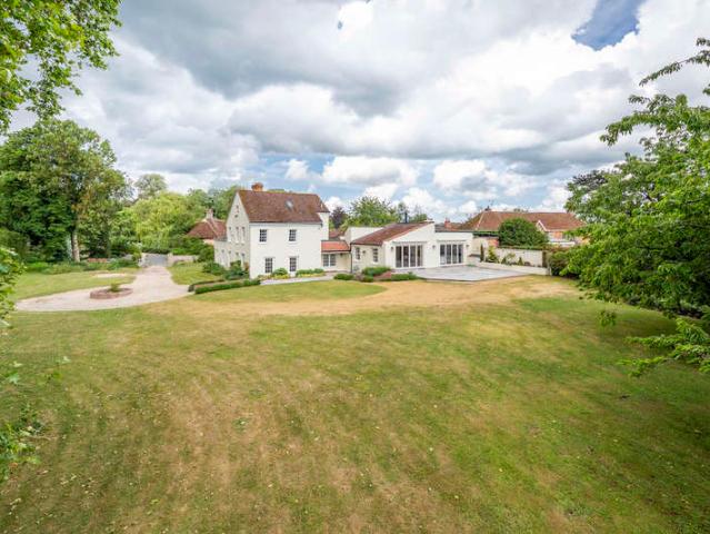 5 Bedroom House