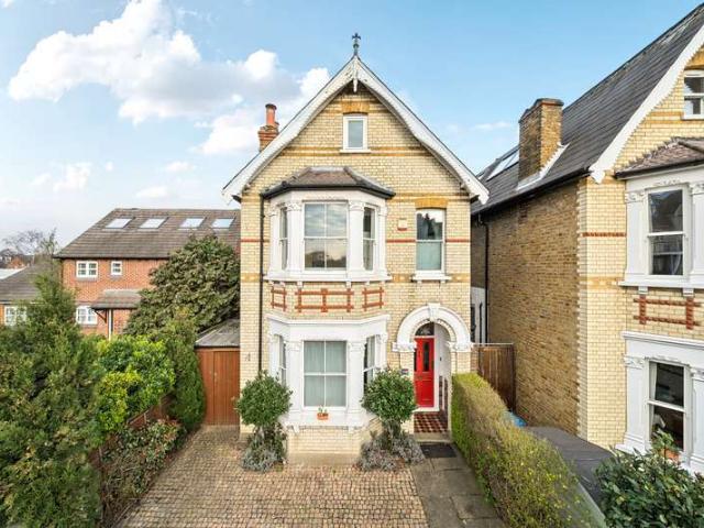 5 Bedroom House