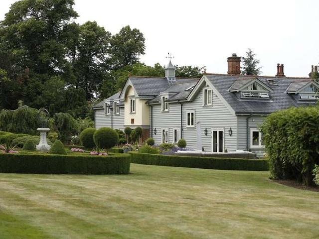 5 Bedroom House