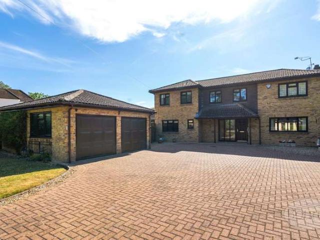 5 Bedroom House