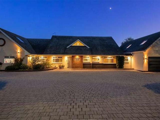 5 Bedroom House