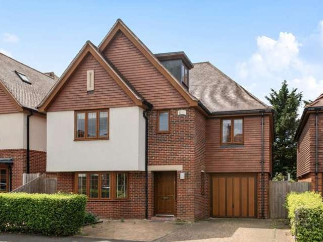 5 Bedroom House
