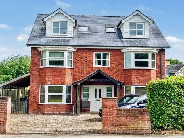 5 Bedroom House