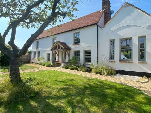 5 Bedroom House