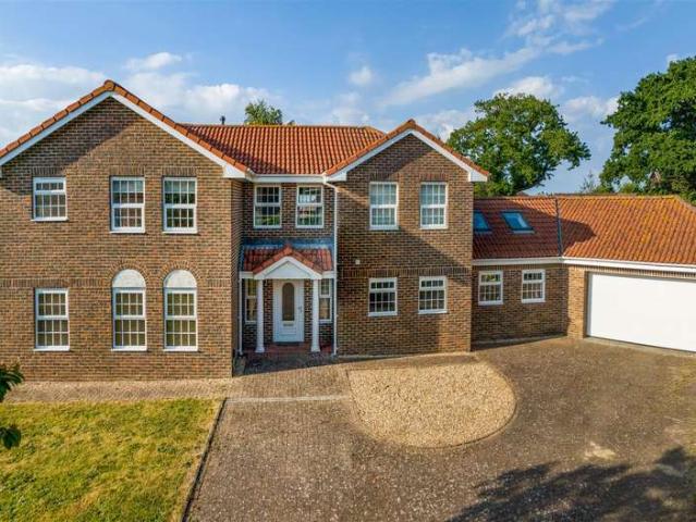 5 Bedroom House