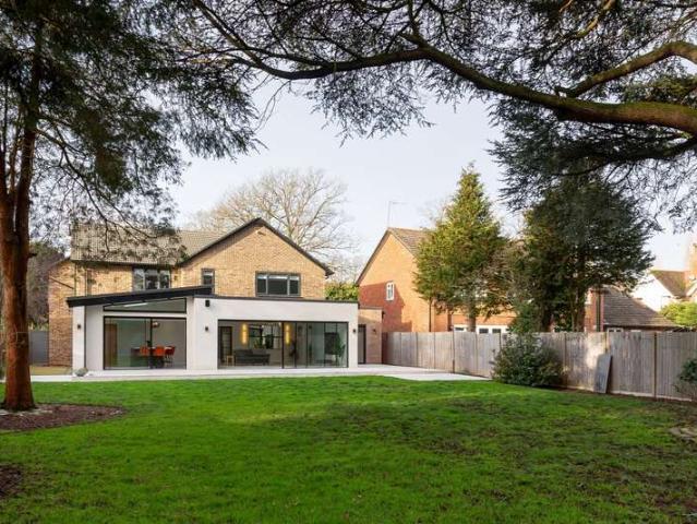5 Bedroom House