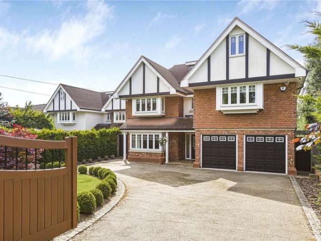 5 Bedroom House