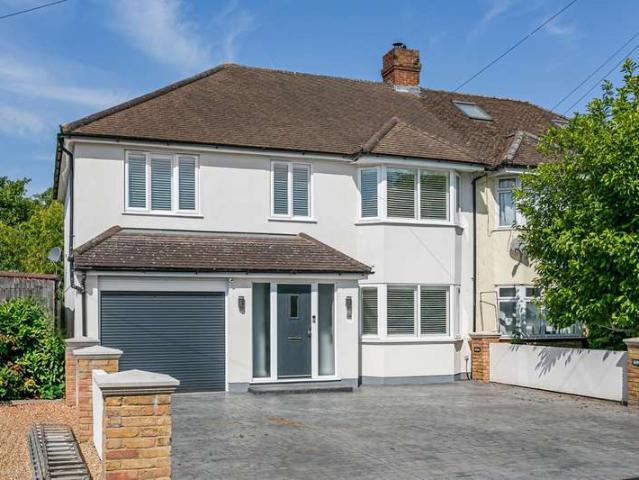 5 Bedroom House