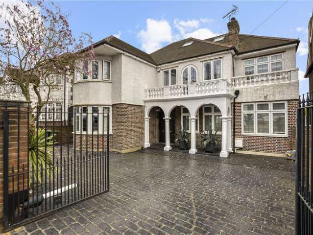 5 Bedroom House