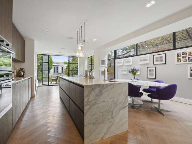 5 Bedroom House