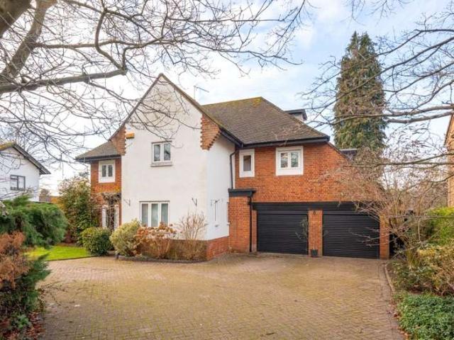 5 Bedroom House