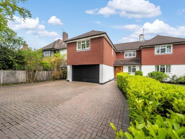 5 Bedroom House