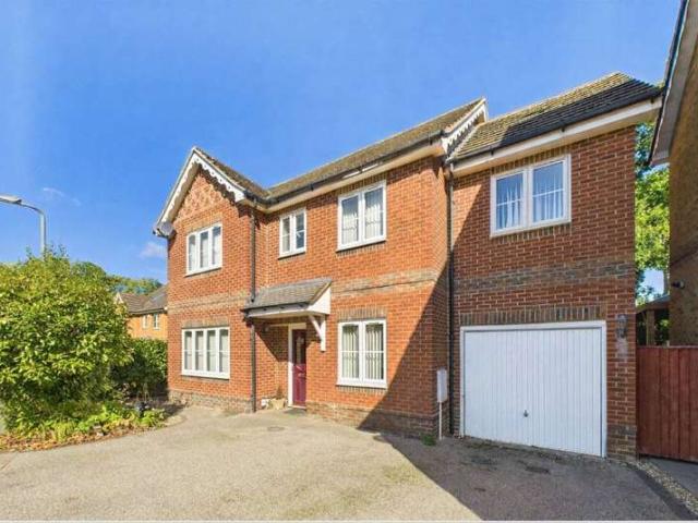 5 Bedroom House