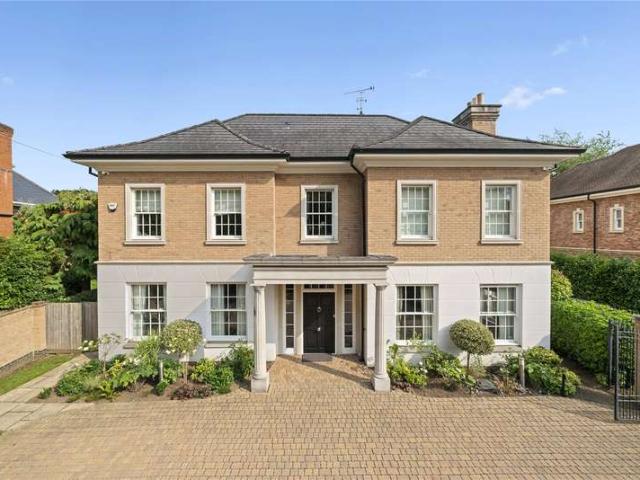 5 Bedroom House