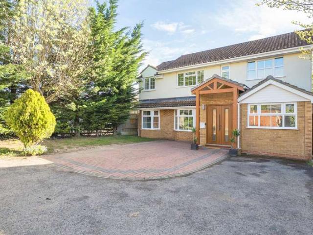 5 Bedroom House