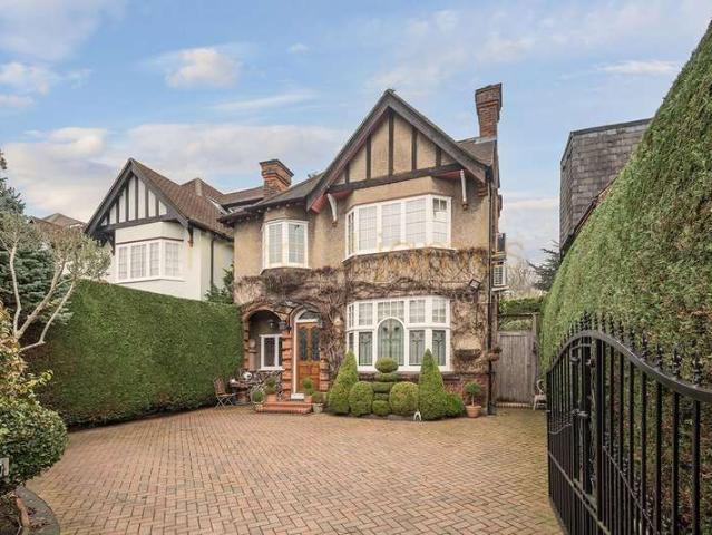 5 Bedroom House