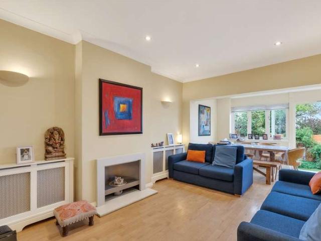 5 Bedroom House