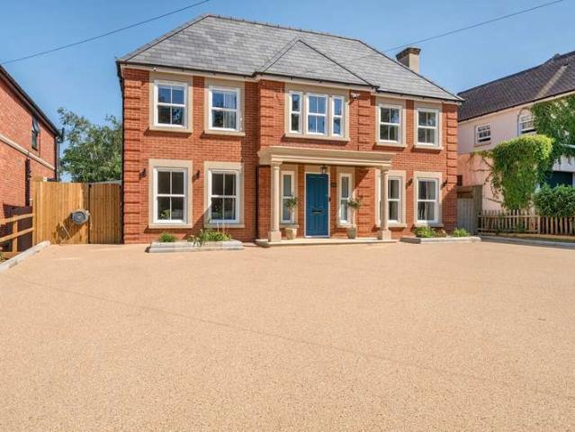 5 Bedroom House