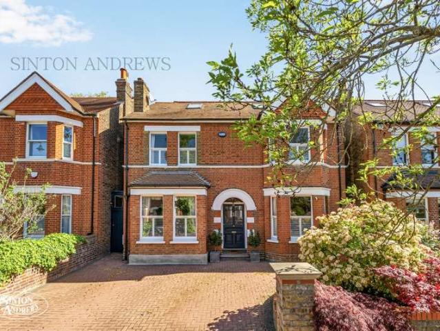 5 Bedroom Detached House
