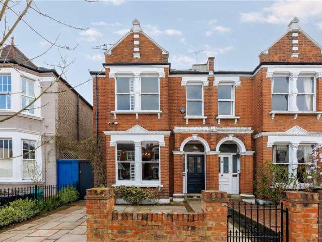 5 Bedroom House