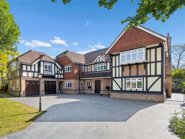 5 Bedroom House