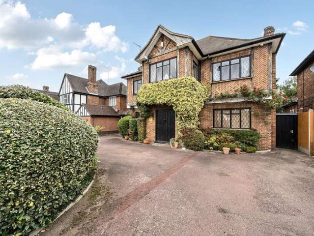 5 Bedroom House