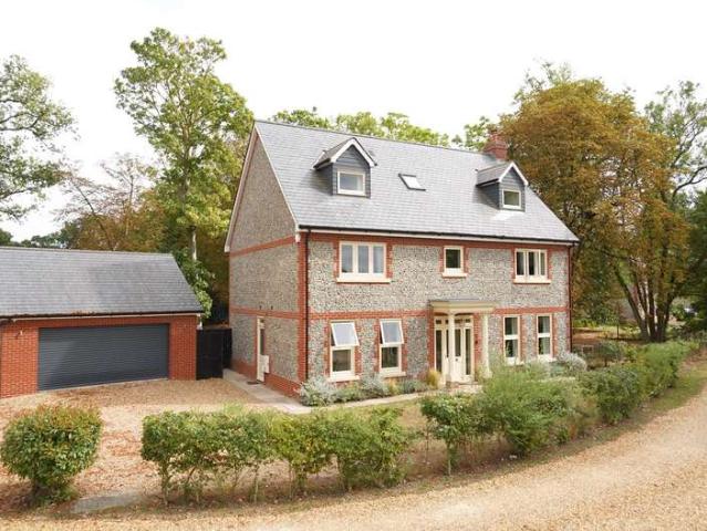 5 Bedroom House