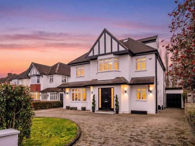 5 Bedroom House